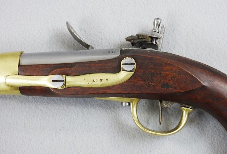 French Model 1813 Calvary 69 Caliber Flintlock Pistol | 1898andB-4.com